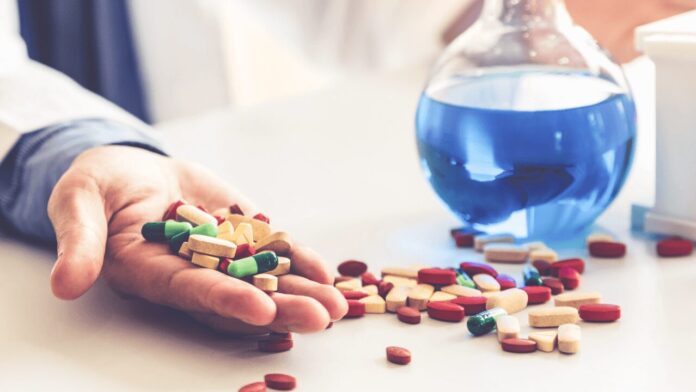 Is it safe to use negative chronotropic drugs early after TAVI?